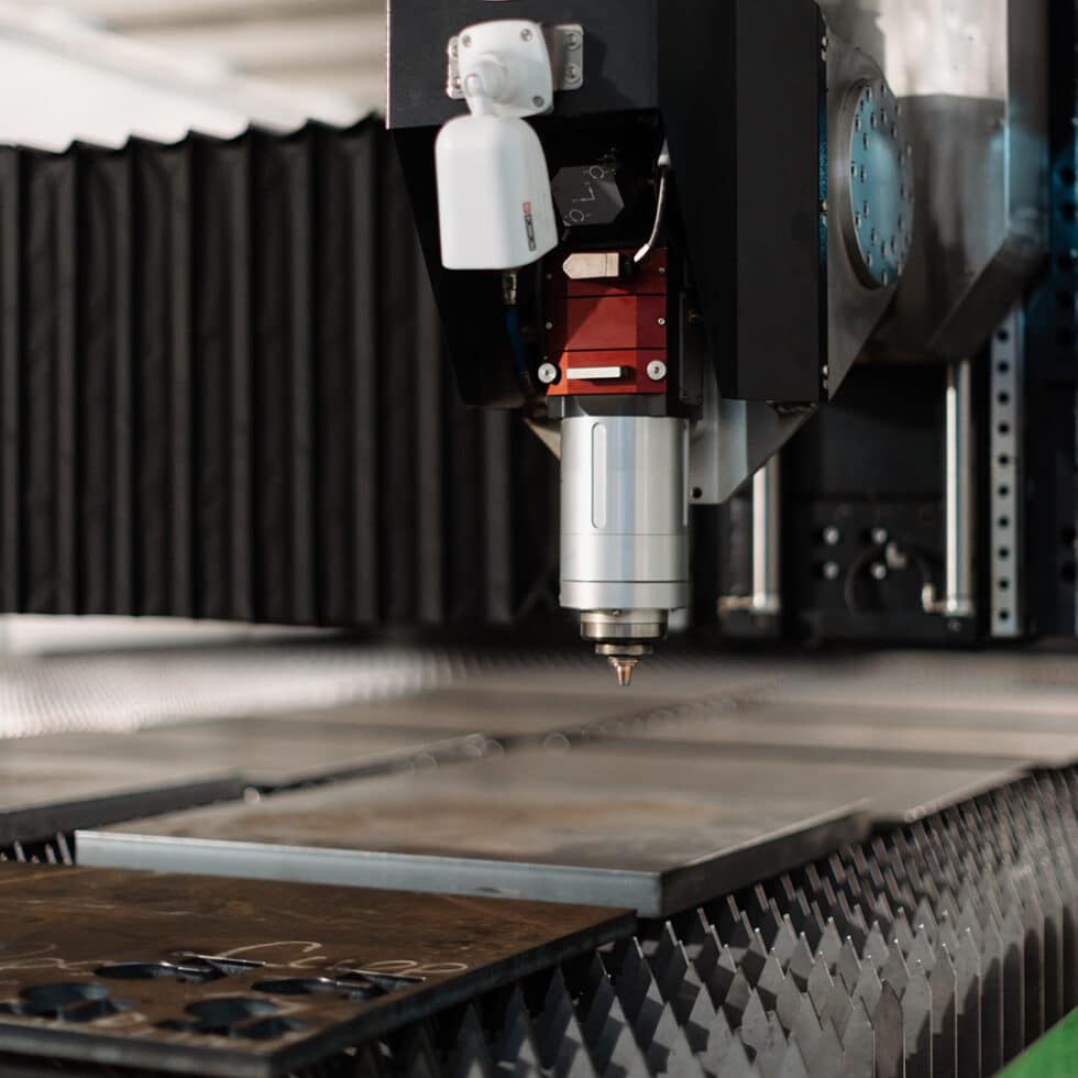 Metalen plaat snijden door een laser - Cutlite penta Benelux